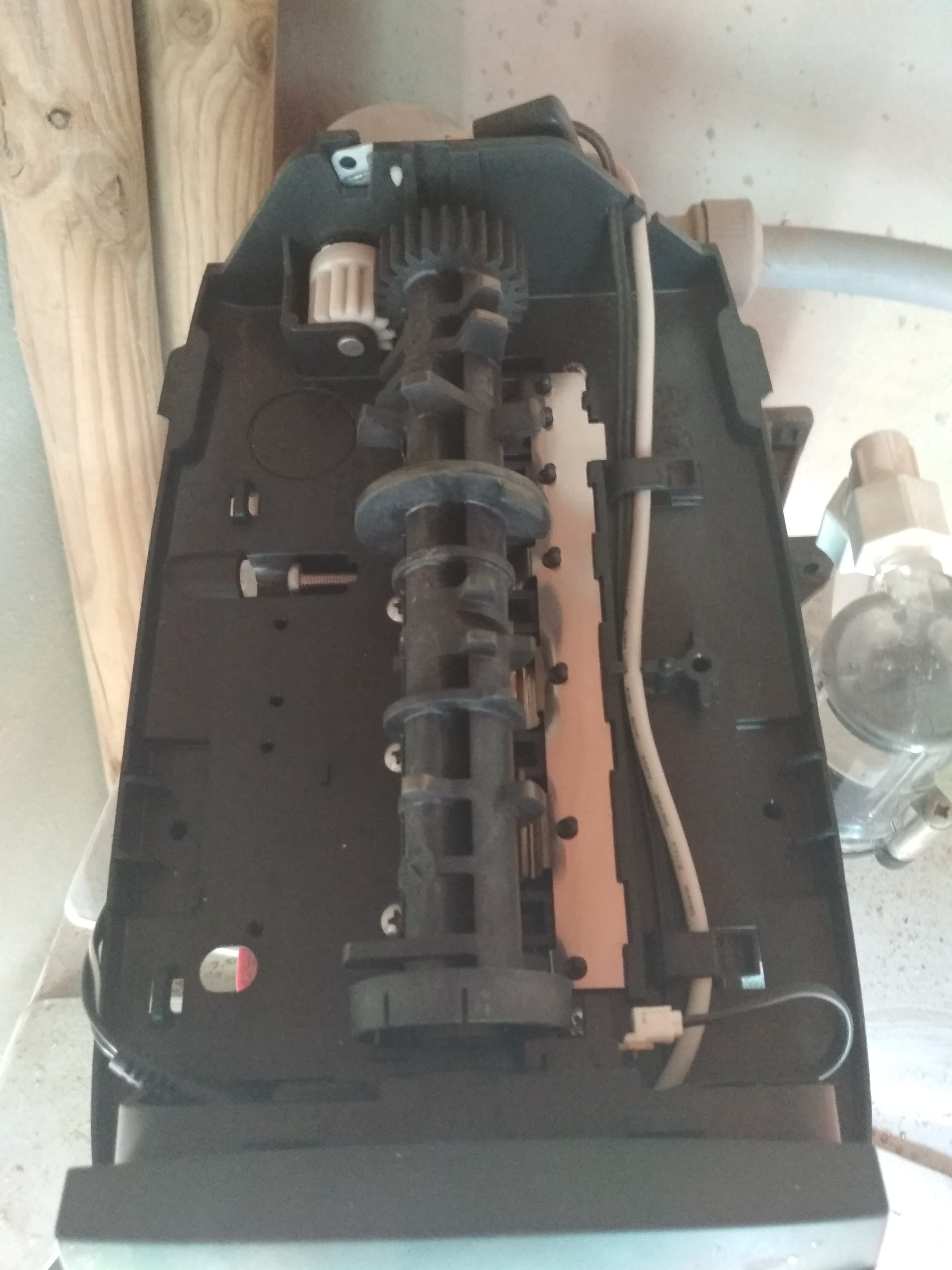 Descalcificador Serie 255 Logix 740-760 rebosa agua - Fontanería - Todoexpertos.com