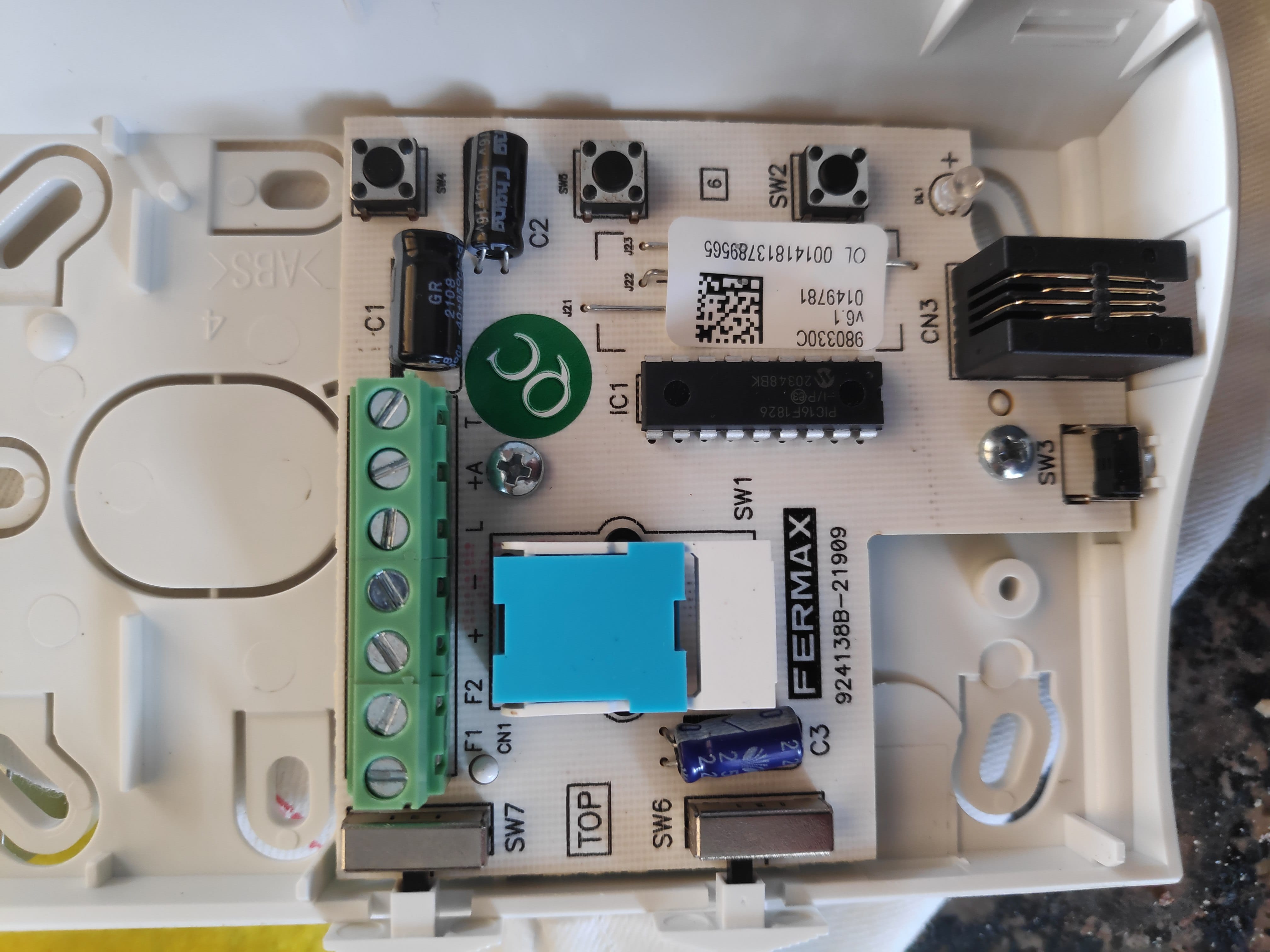Cambio telefonillo Fermax por Tegui - Electricidad del hogar ...