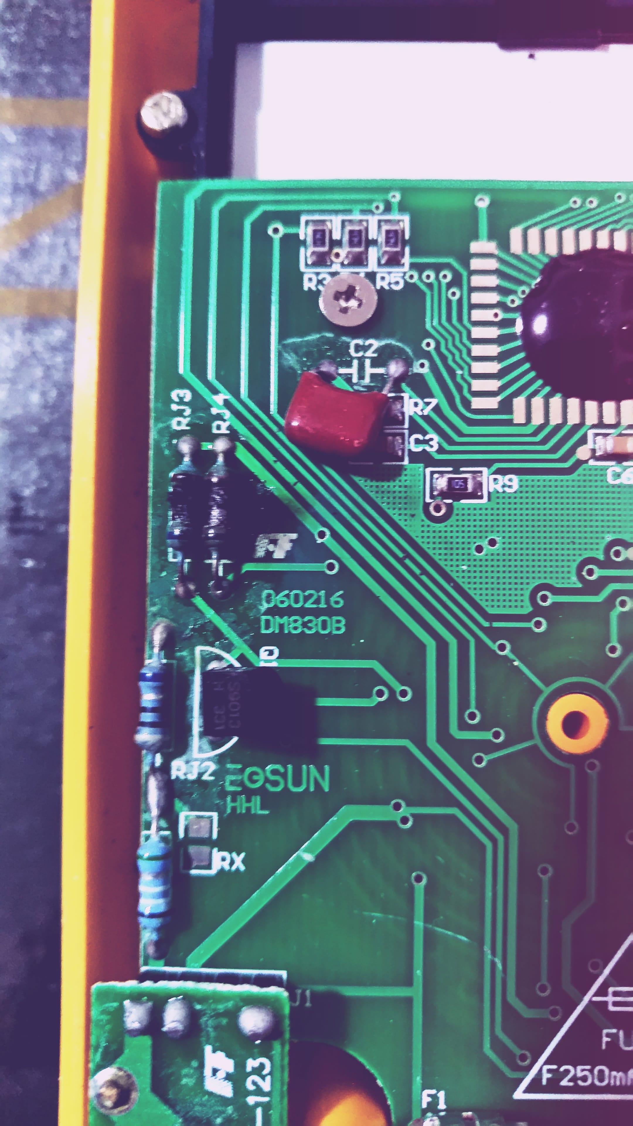 Tengo el multímetro DM830B y se han quemado dos bobinas/resistencias ...