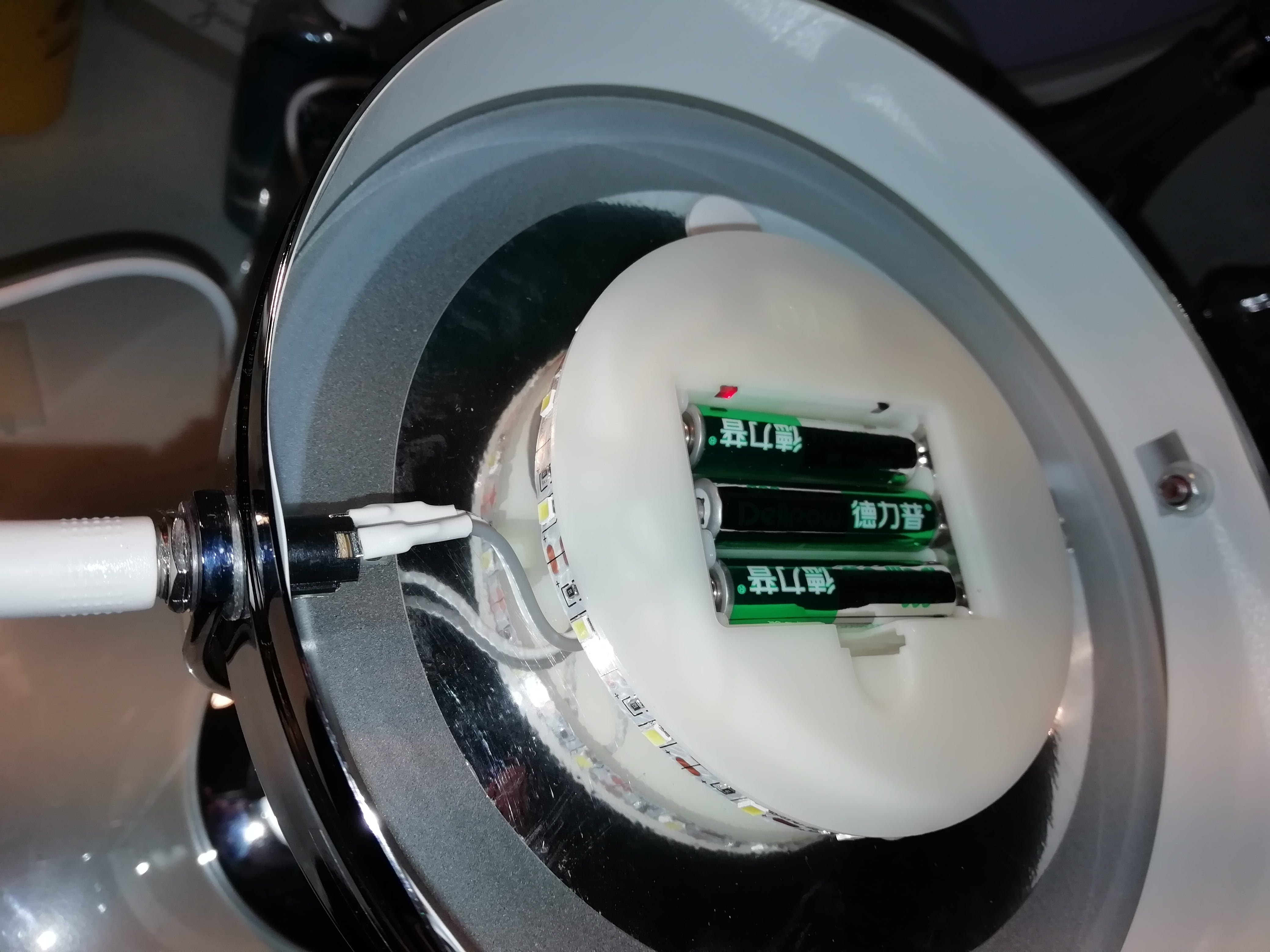 ¿Como añado tira led a espejo de sobremesa usb? - Ingeniería ...